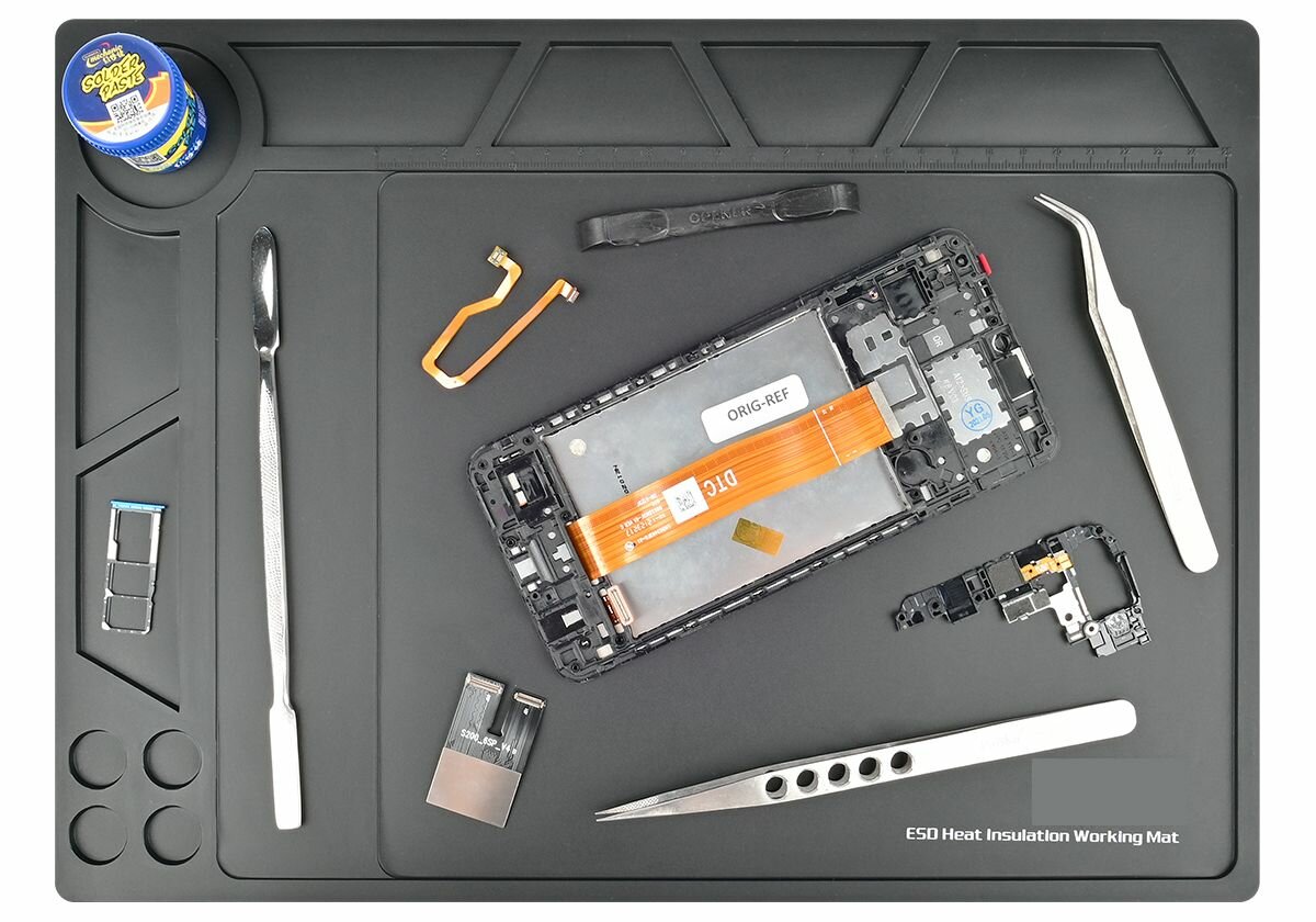 Коврик для пайки силиконовый 2297 термостойкий, антистатический 36х26х0,5 см