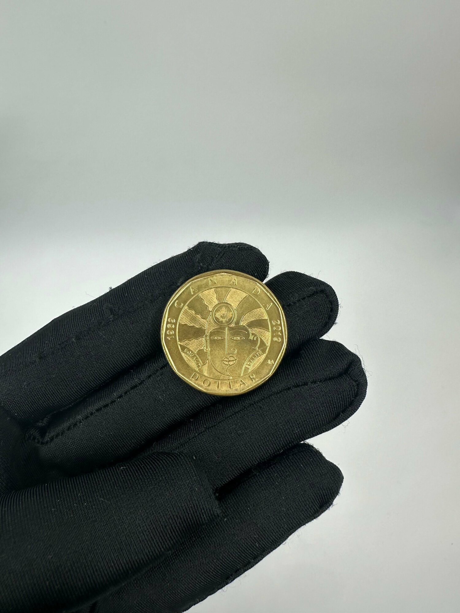 Монета Канада 1 доллар 2019 год "50 лет прекращения уголовного преследования" 1969-2019г