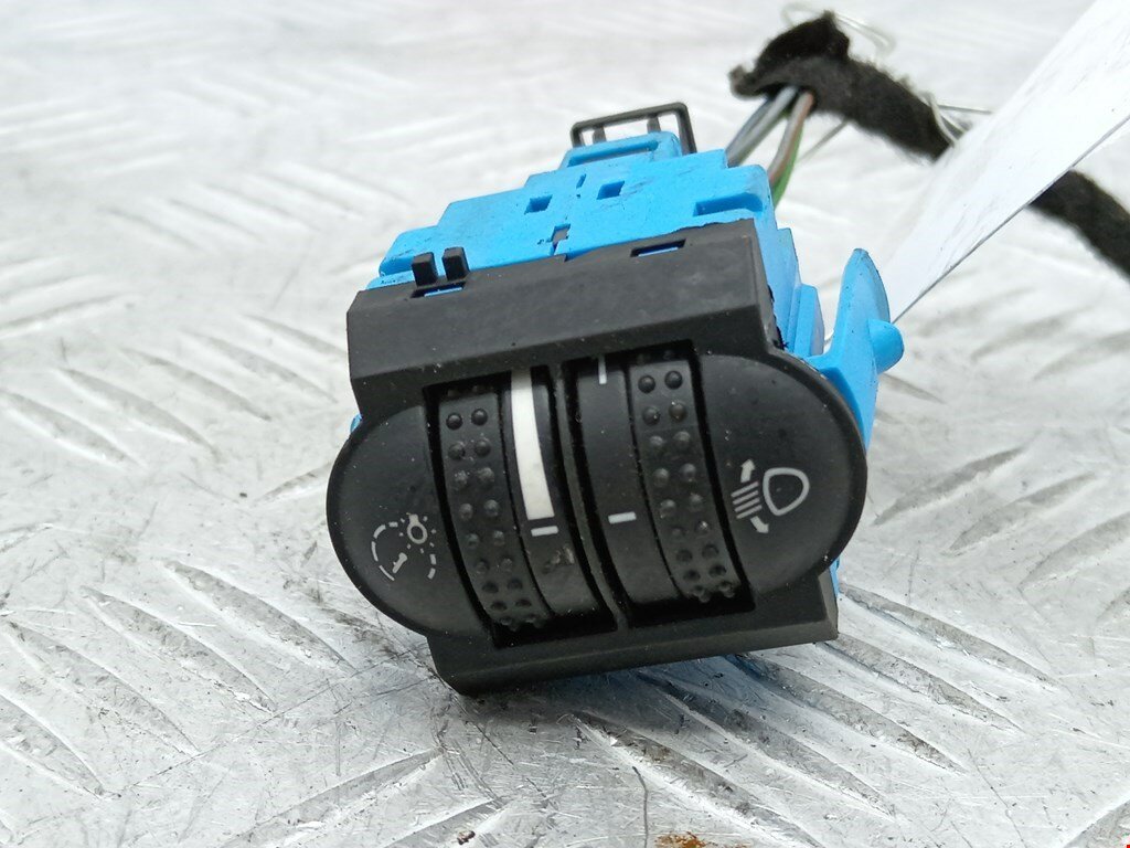 Кнопка корректора фар Volkswagen Touareg 1 7L6941333E арт. 1961518