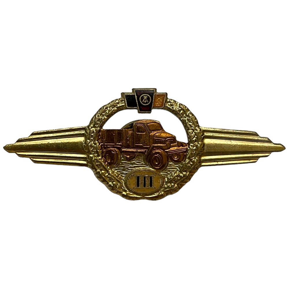 Знак классности "Водителей бронетранспортеров и автомобилистов" III класс ГДР 1960-1963 гг. (вид 2)