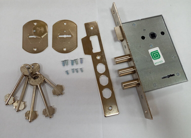 Замок врезной Гардиан 1011, 5 ключей, (ЗК.103-01), с отв. планкой и накладками