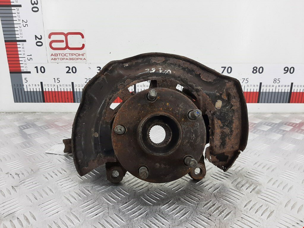 Ступица (кулак цапфа) передняя левая Toyota Rav4 3 4321242080 арт. 1788466