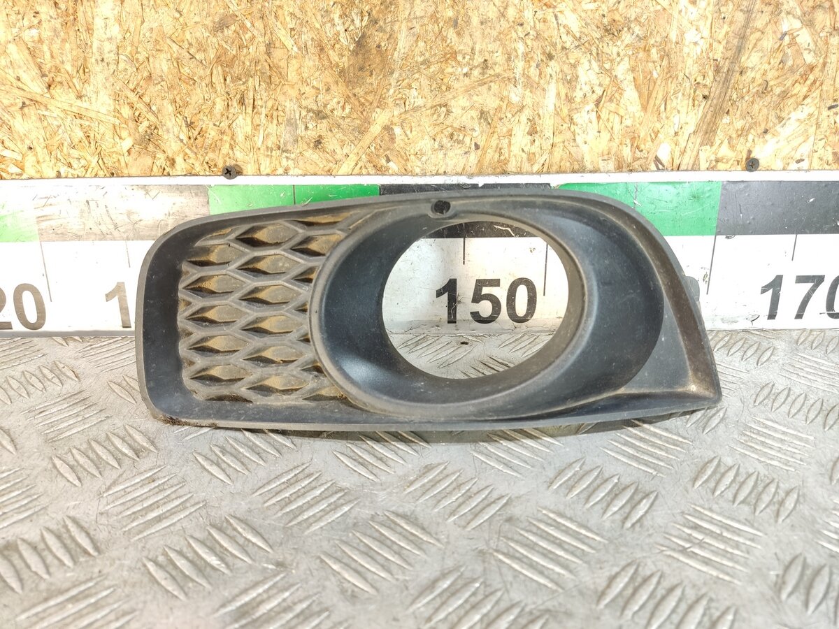Решетка в бампер правая DATSUN On-Do 21952803196