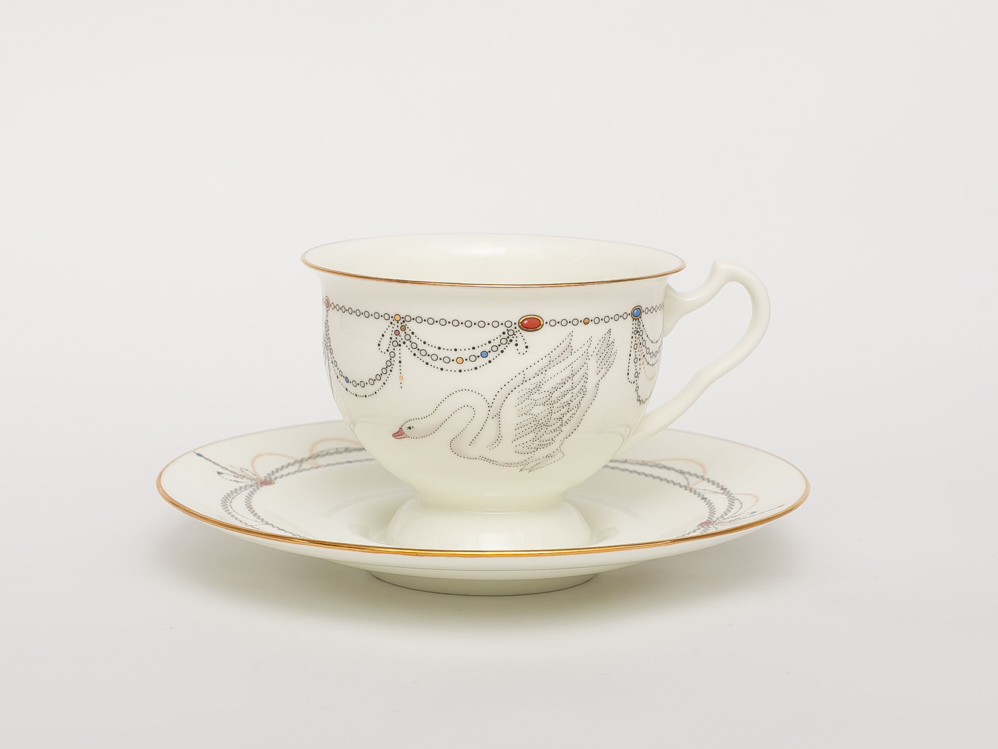 Чайная пара. Императорский фарфоровый завод. Форма "Айседора" "Волшебное лебединое озеро" № 1. Костяной фарфор. 240 мл.