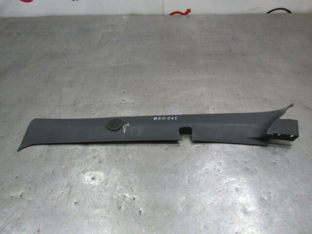Накладка левой стойки лобового стекла MAN TGA, TGS, TGL, TGM