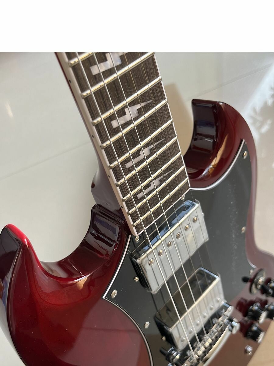 Классическая SG-электрогитара