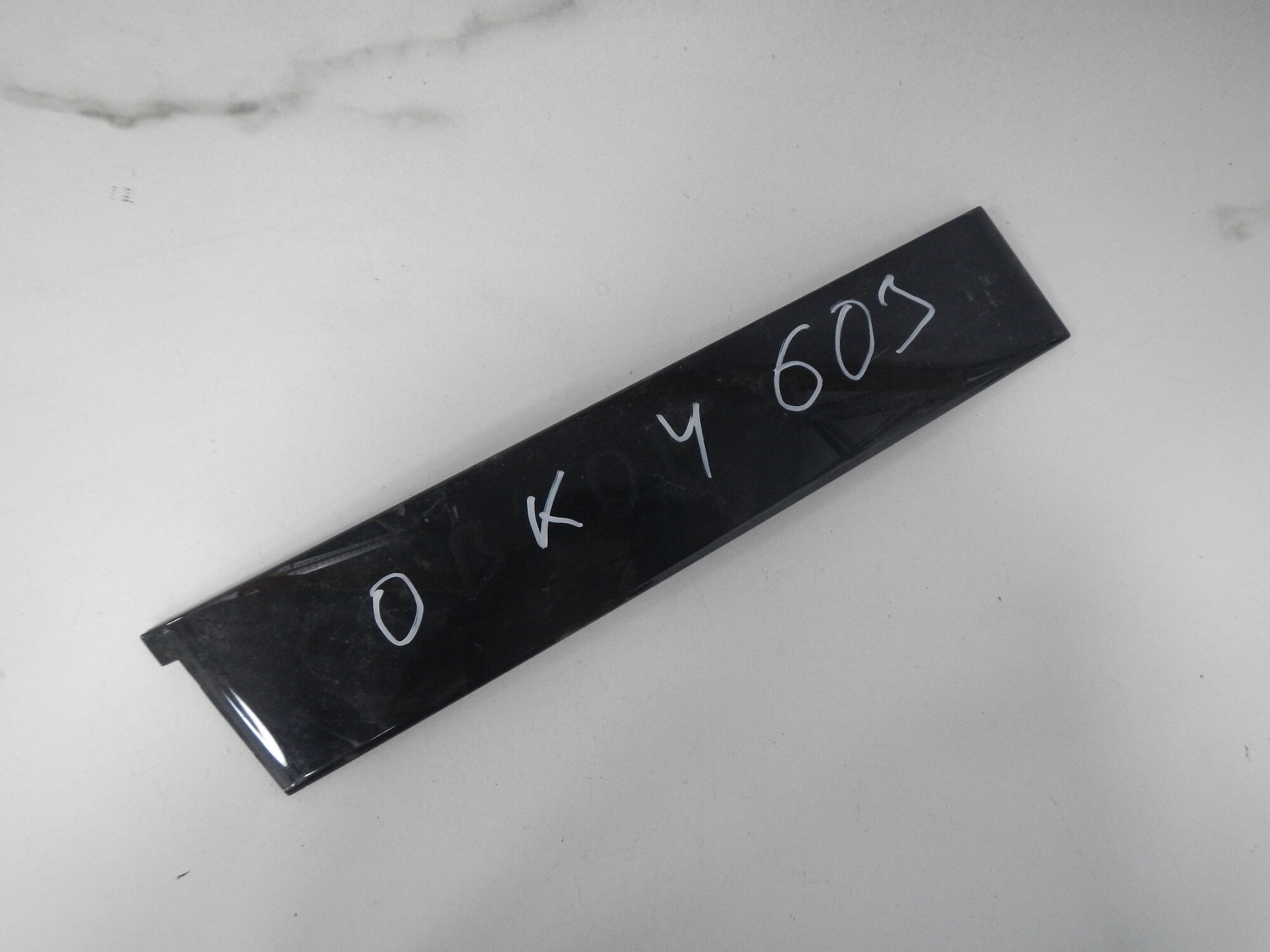 Б/У Накладка двери задней левой, Changan (Чанган)-UNI-K (20-) CHANGAN UNI-K (20-) Царапины. 632994 Changan арт. 5530130CR01