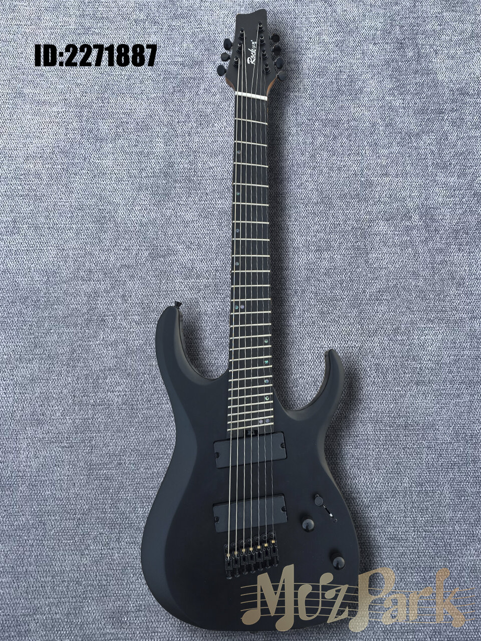 Электрогитара (идентичная модель ESP ) со скелетным змеем и рис