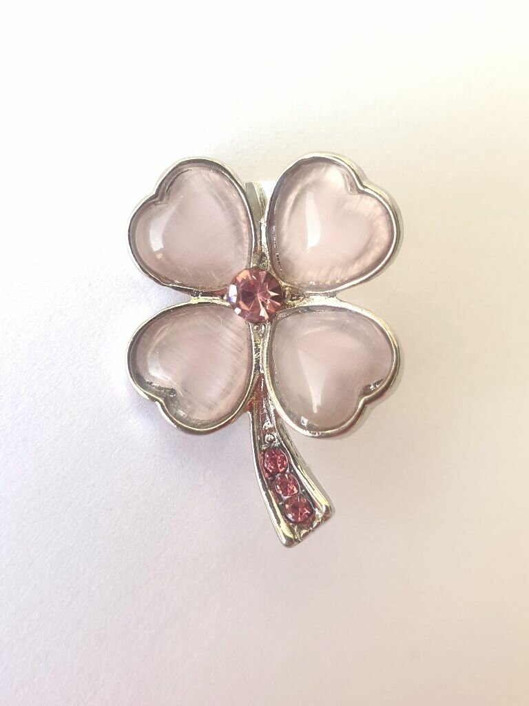 Брошь, стразы