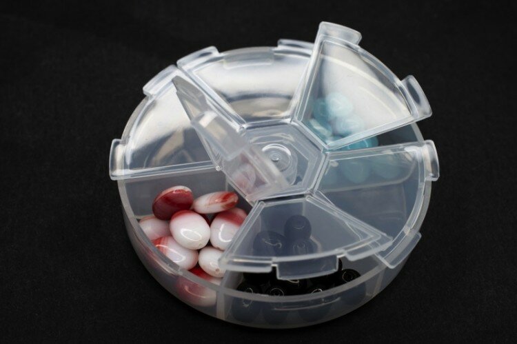 Контейнер для мелочей круглый 6 ячеек, диаметр 8см, высота 2см, пластиковый, 1005-002, 1шт