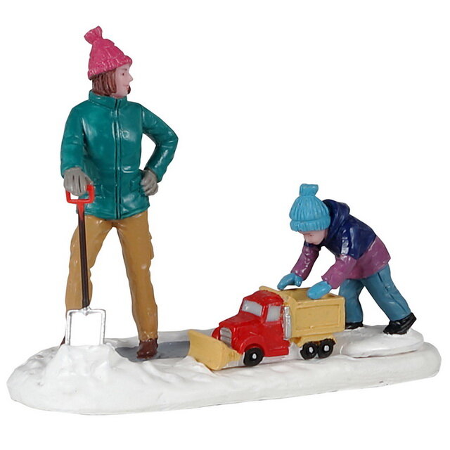 Композиция Уборка снега с мамой 9*7 см, Lemax, 12029-lemax
