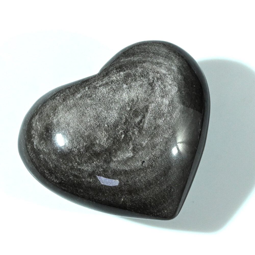 Сердце из обсидиана радужного 69*61*35мм, 168г .