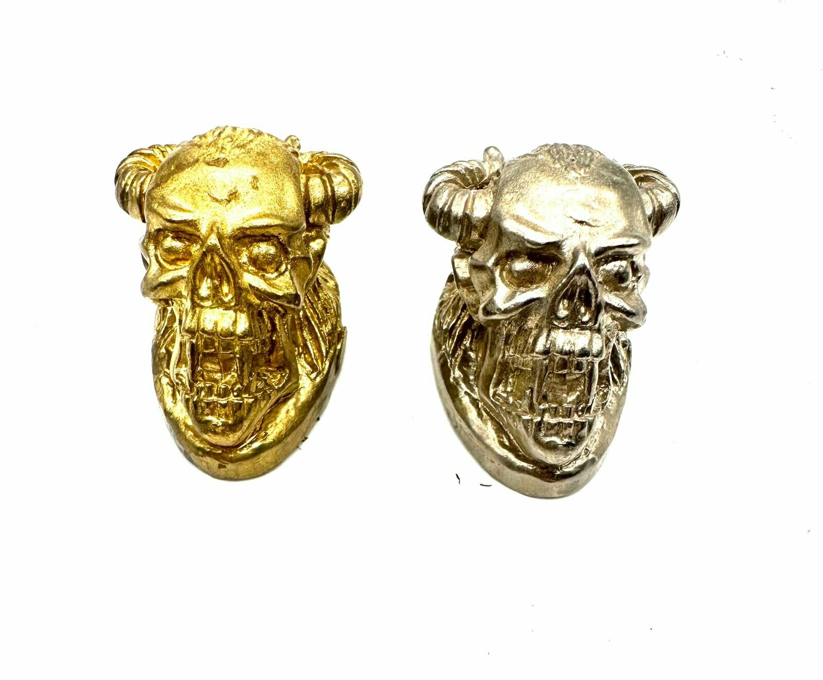 Навершие голова " Череп с рогами" Мельхиор