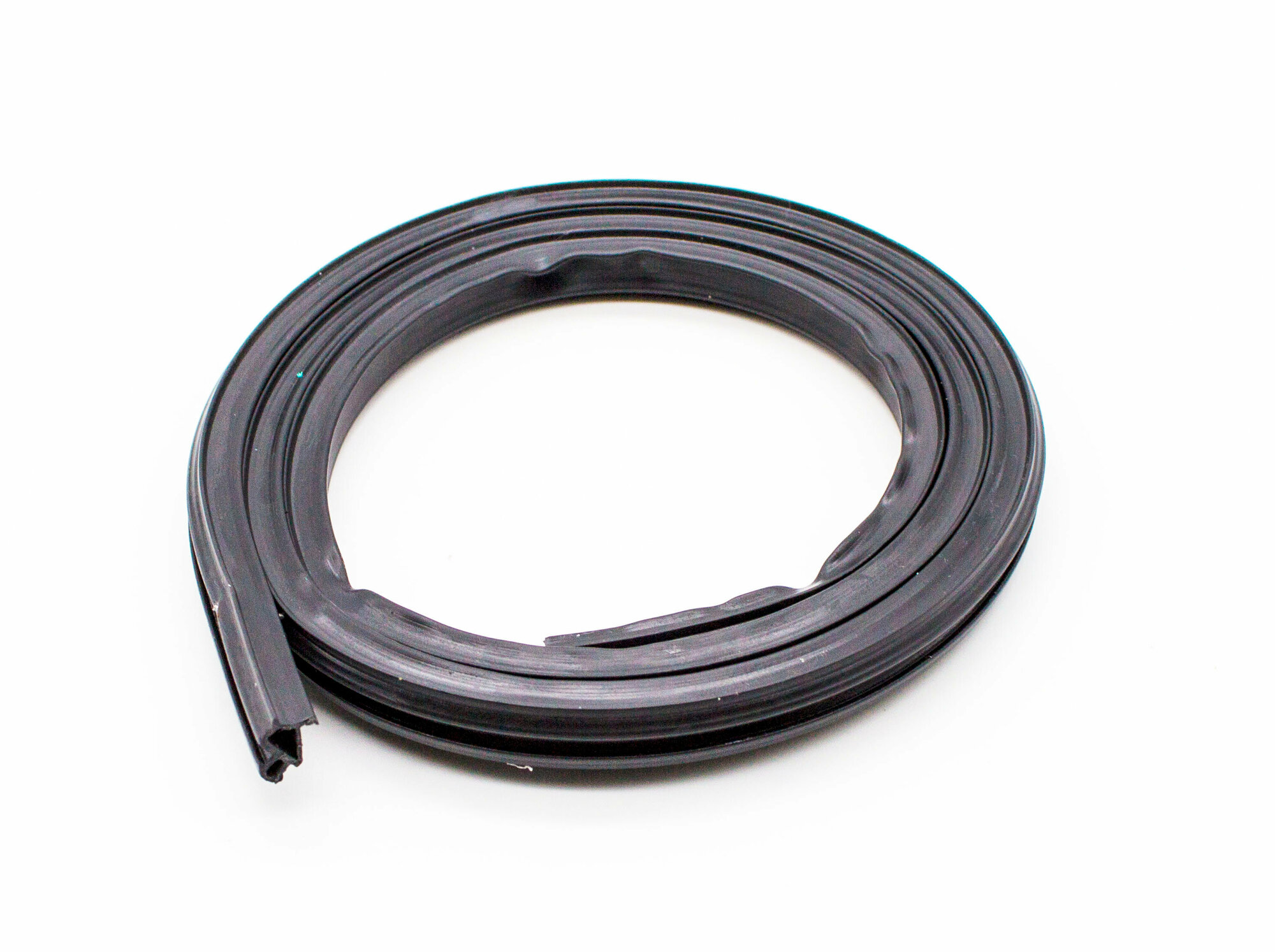 Уплотнитель универсальный 228 Secil (10 метров), черный