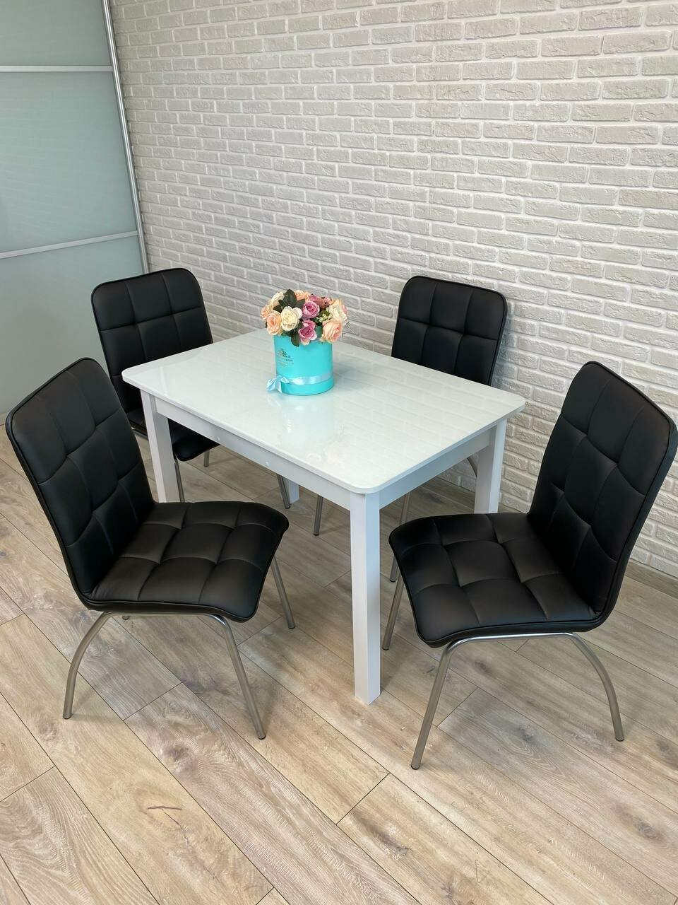 Кухонный стол и стулья, обеденная группа