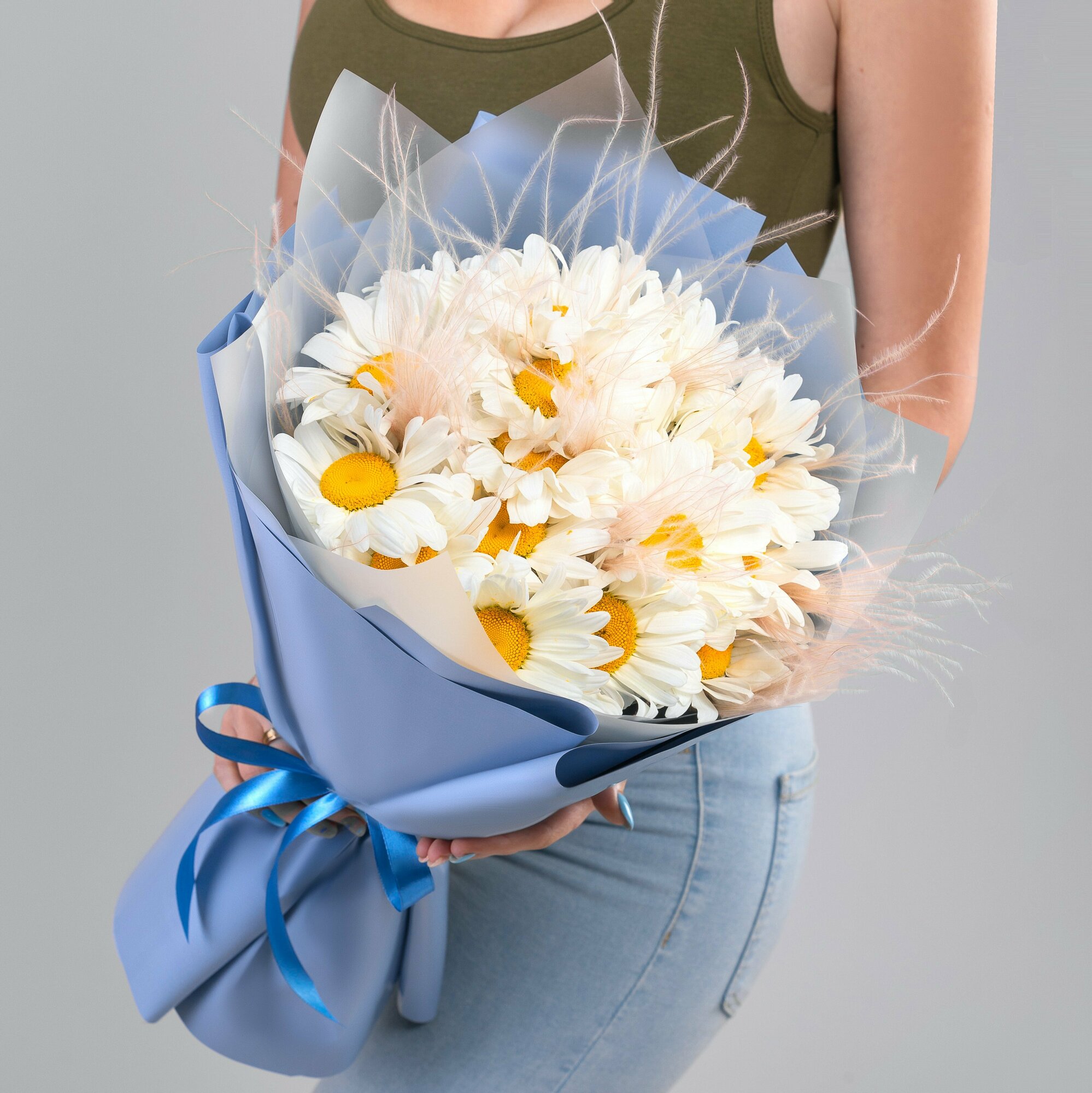 Дуо-букет Мегацвет24, "Ромашки и Ковыль", 40 см, дизайнерская упаковка