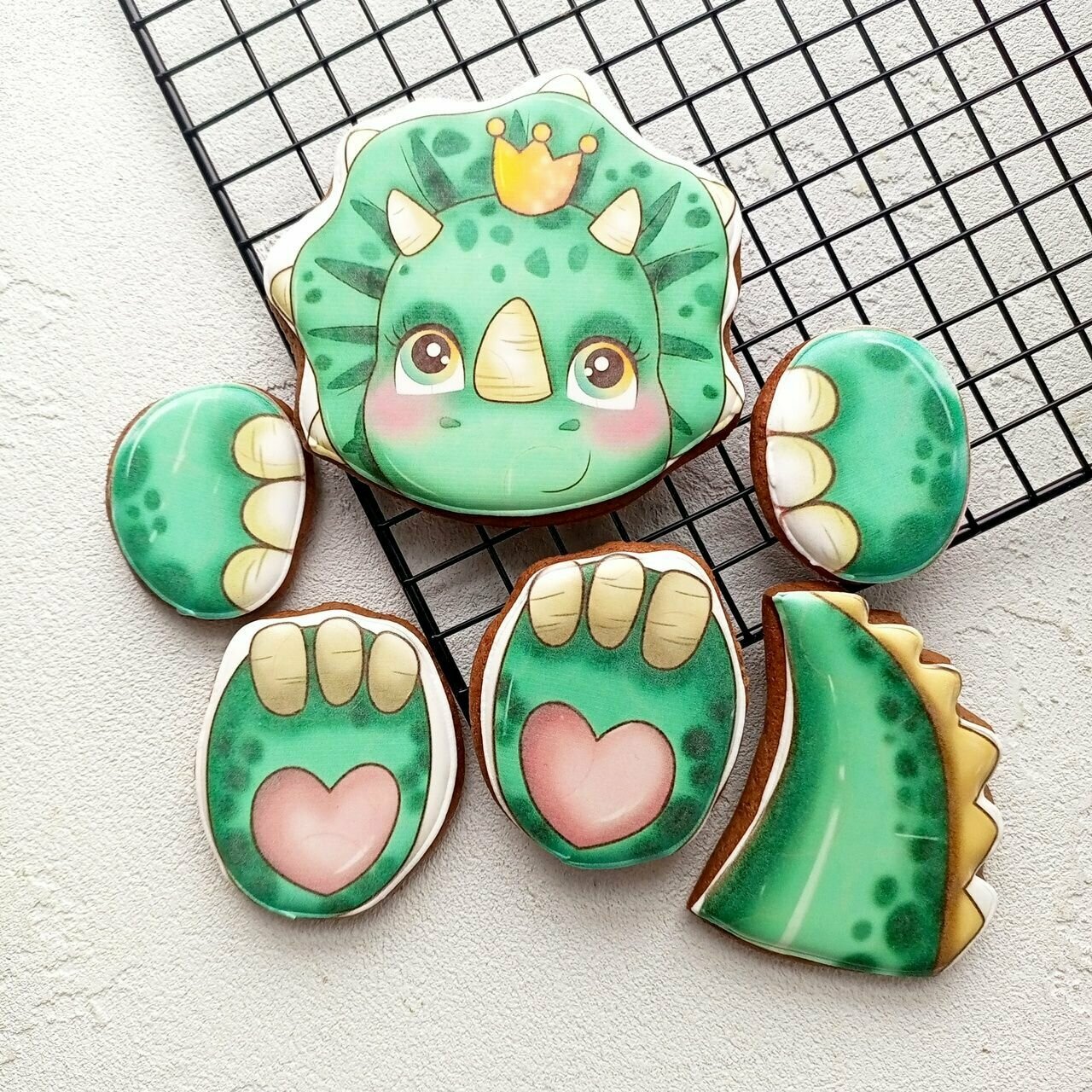 Набор имбирных пряников "Динозавр", топперы на торт