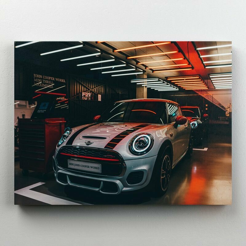 Интерьерная картина на холсте "Белый Mini Cooper - Английский автомобиль" размер 30x22 см