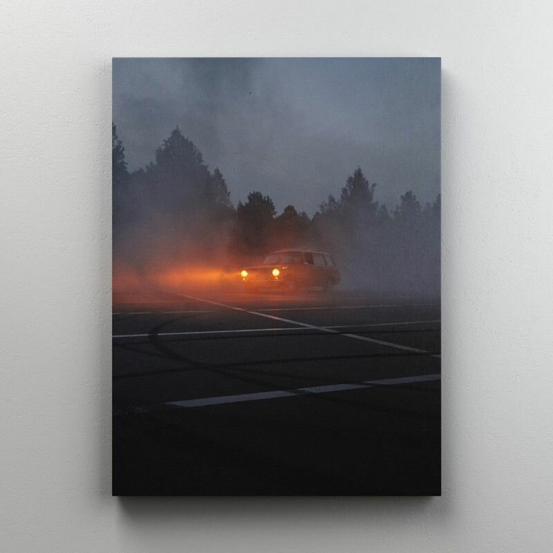Интерьерная картина на холсте "ВАЗ 2102 Жигули - Советский автомобиль в тумане" размер 45x60 см
