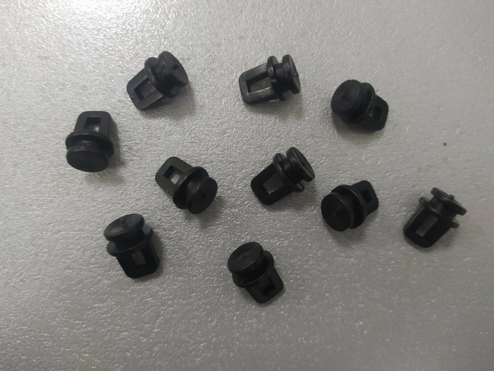 Крючки-бегунки универсальные,50шт