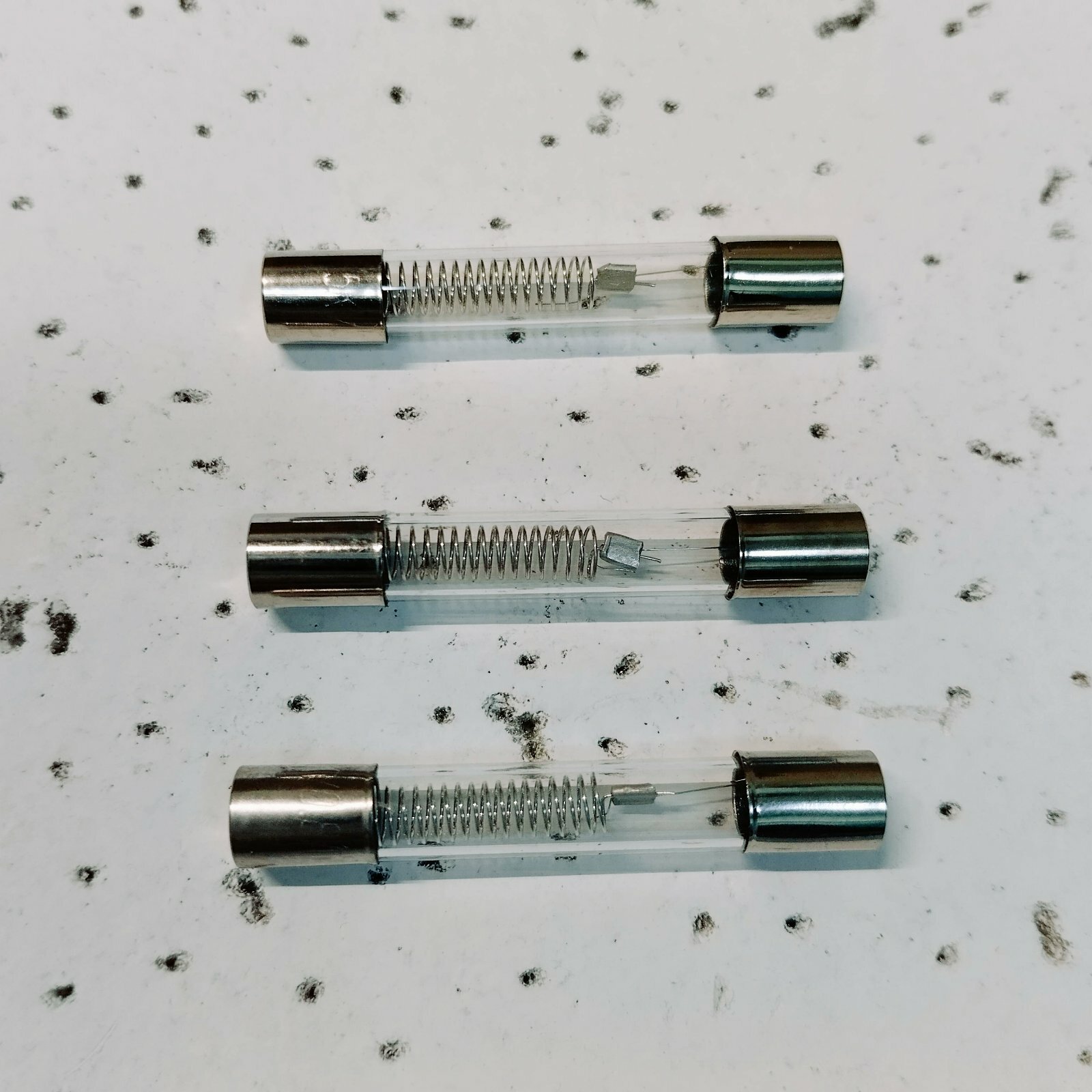 Предохранитель СВЧ 0,8А 5kW универсальный комплект 3шт