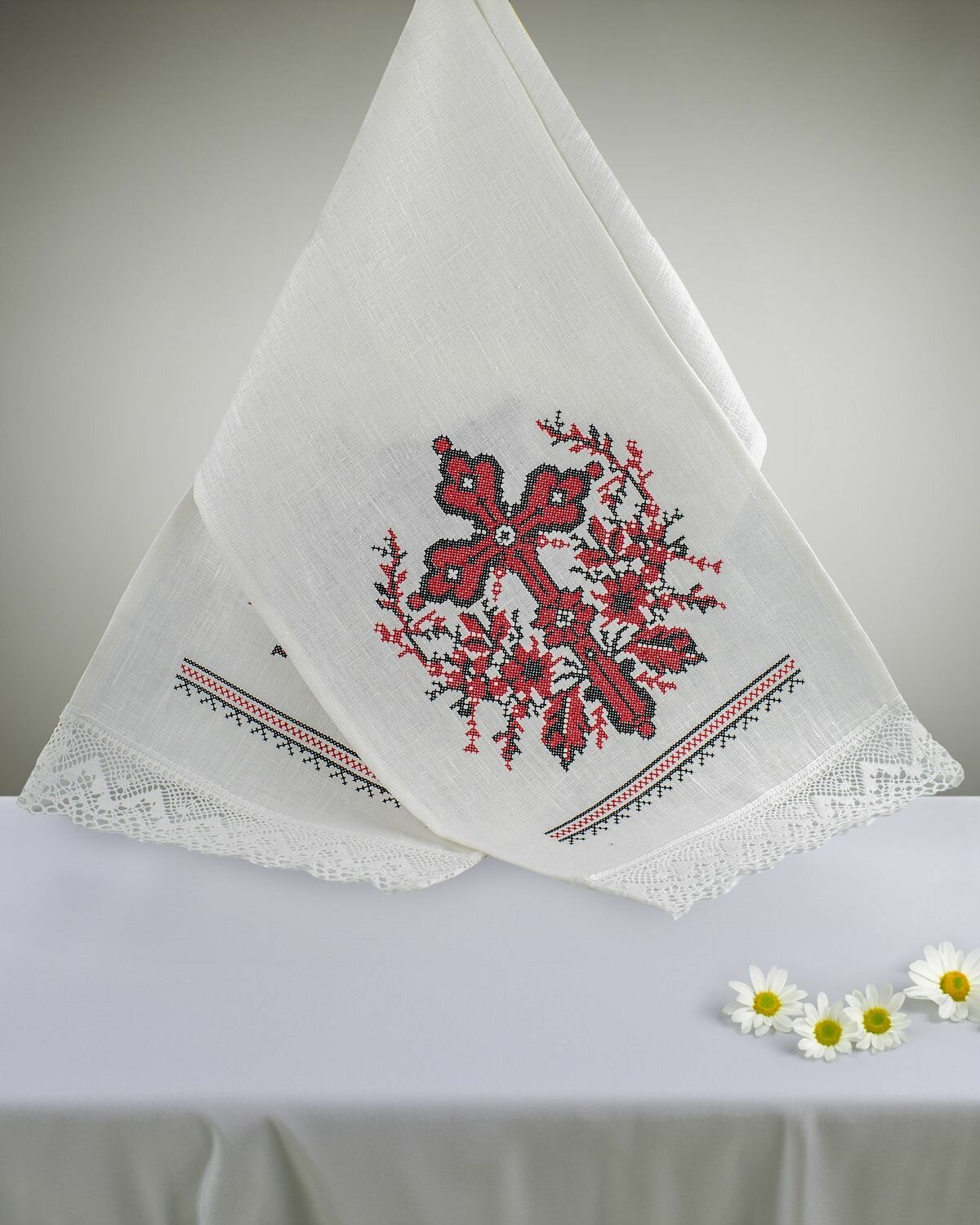 Рушник на икону "Традиционный", 154х28см, вышивка крестиком, лён, кружево