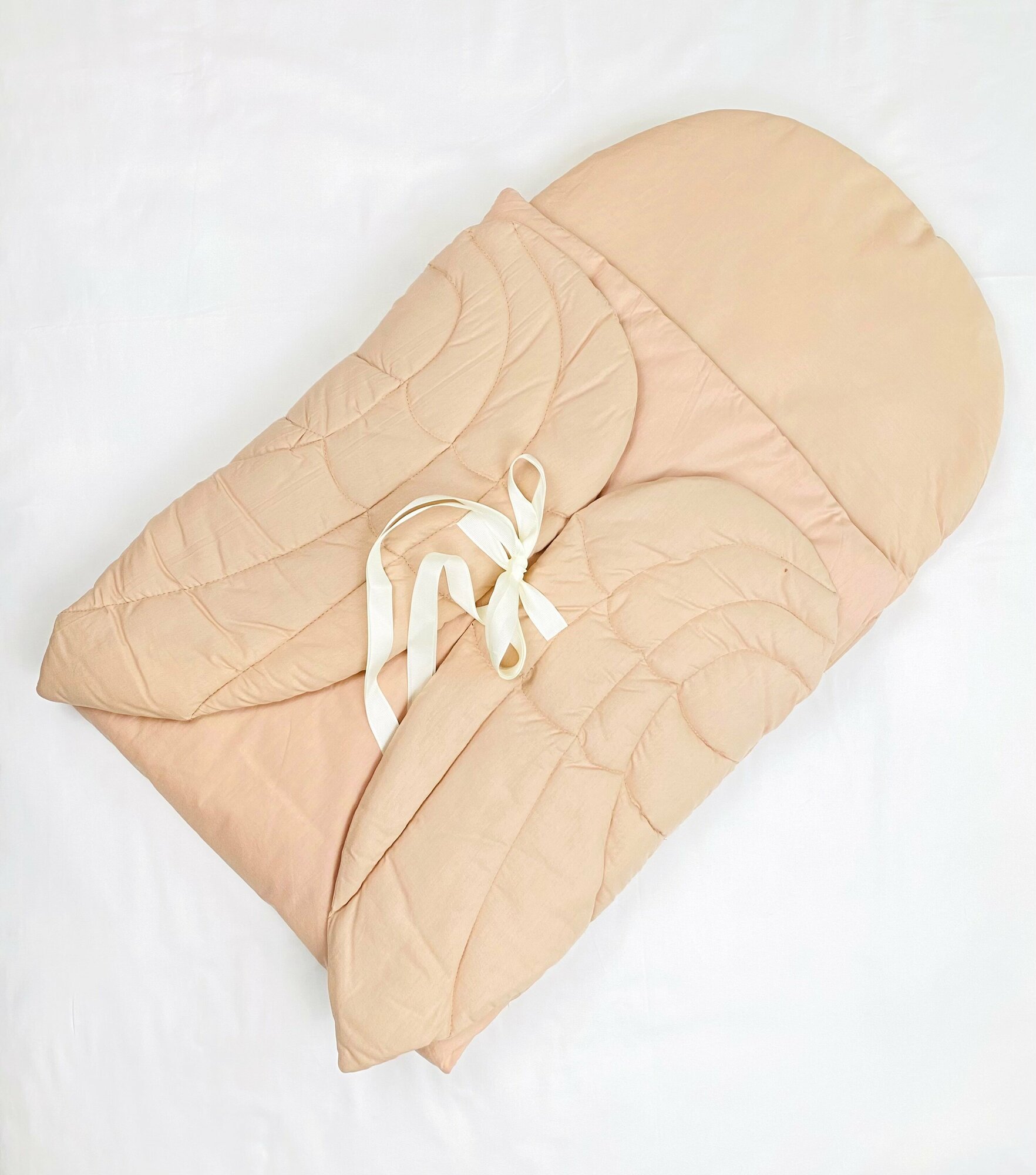 "Ангельские Крылья" - конверт для новорожденных, бежевый