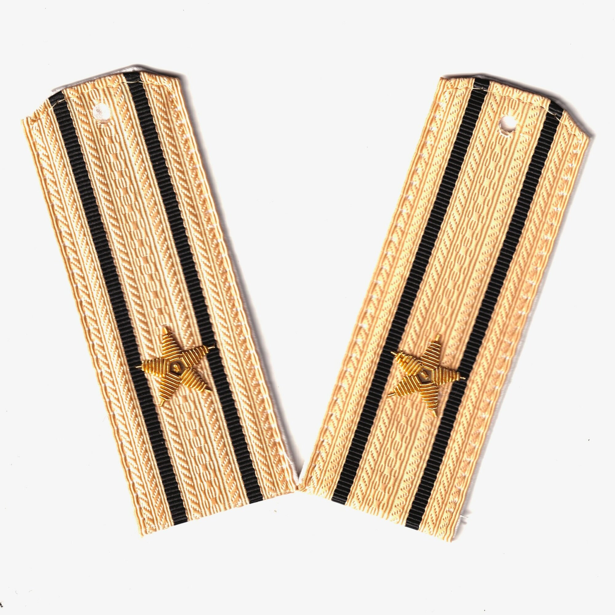 Погоны ВМФ На Кремовую Рубашку (Съемные) Капитан Третьего (3-го) Ранга Ручная Вышивка Канитель (Кремовый / Съемные)
