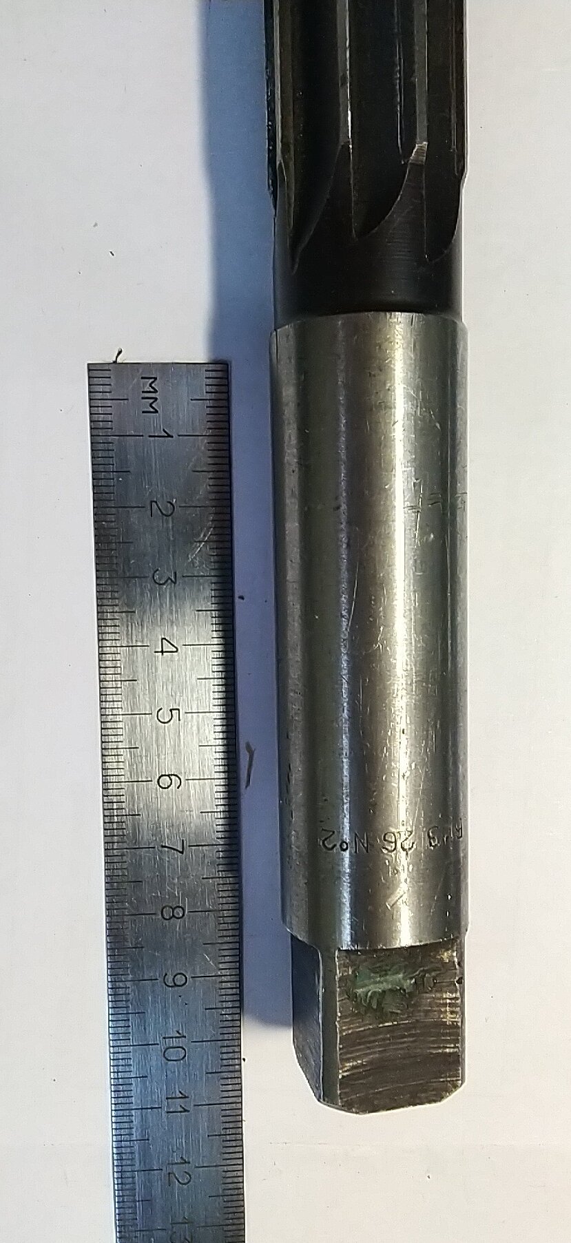 Развертка 26,0 №2 ручная с цилиндрическим хвостовиком с прямыми канавками, исп.1 сталь 9ХС ГОСТ 7722-77