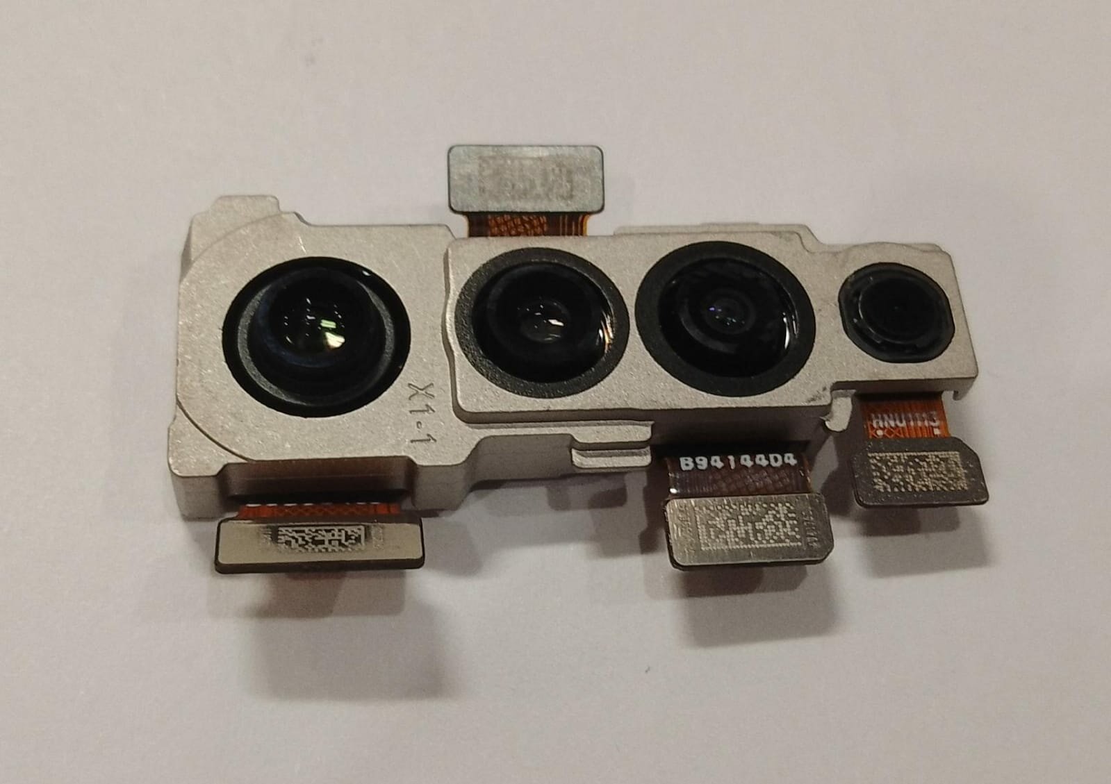 Тыловая камера (комплект) (оригинал) смартфона Realme X2 Pro (RMX1931)