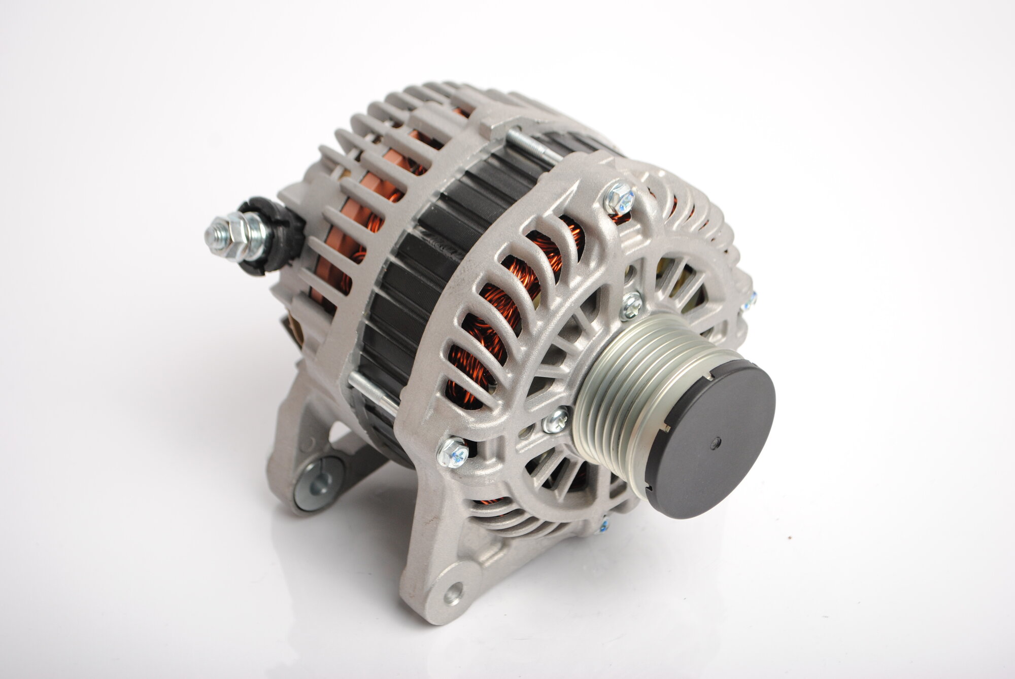 Генератор 23100-3TA1A Powertec Nissan