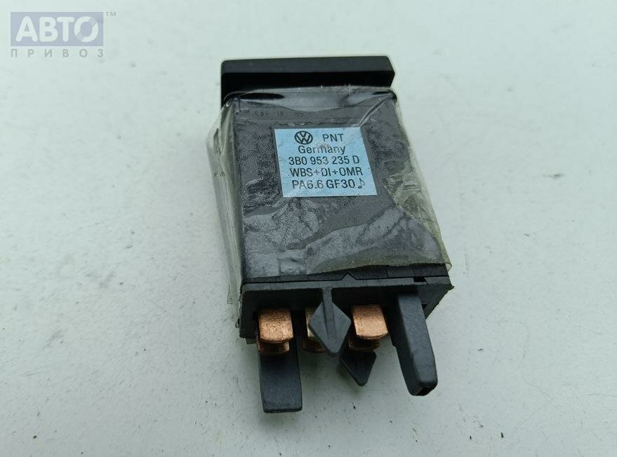 Кнопка аварийной сигнализации (аварийки) Volkswagen Passat B5+ (GP)