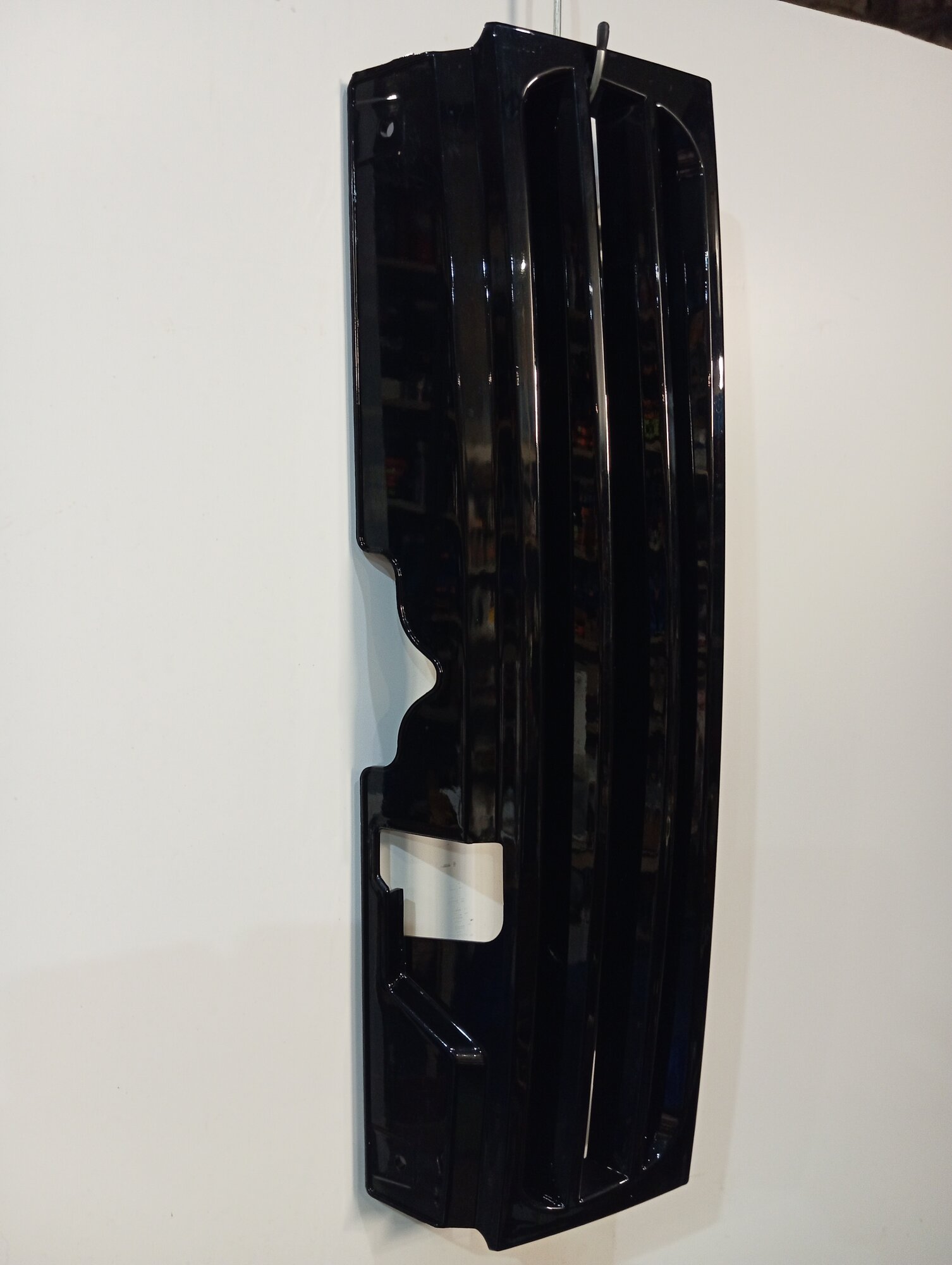 Решётка радиатора 2110 2111 2112 пластиковая цвет черный глянец.