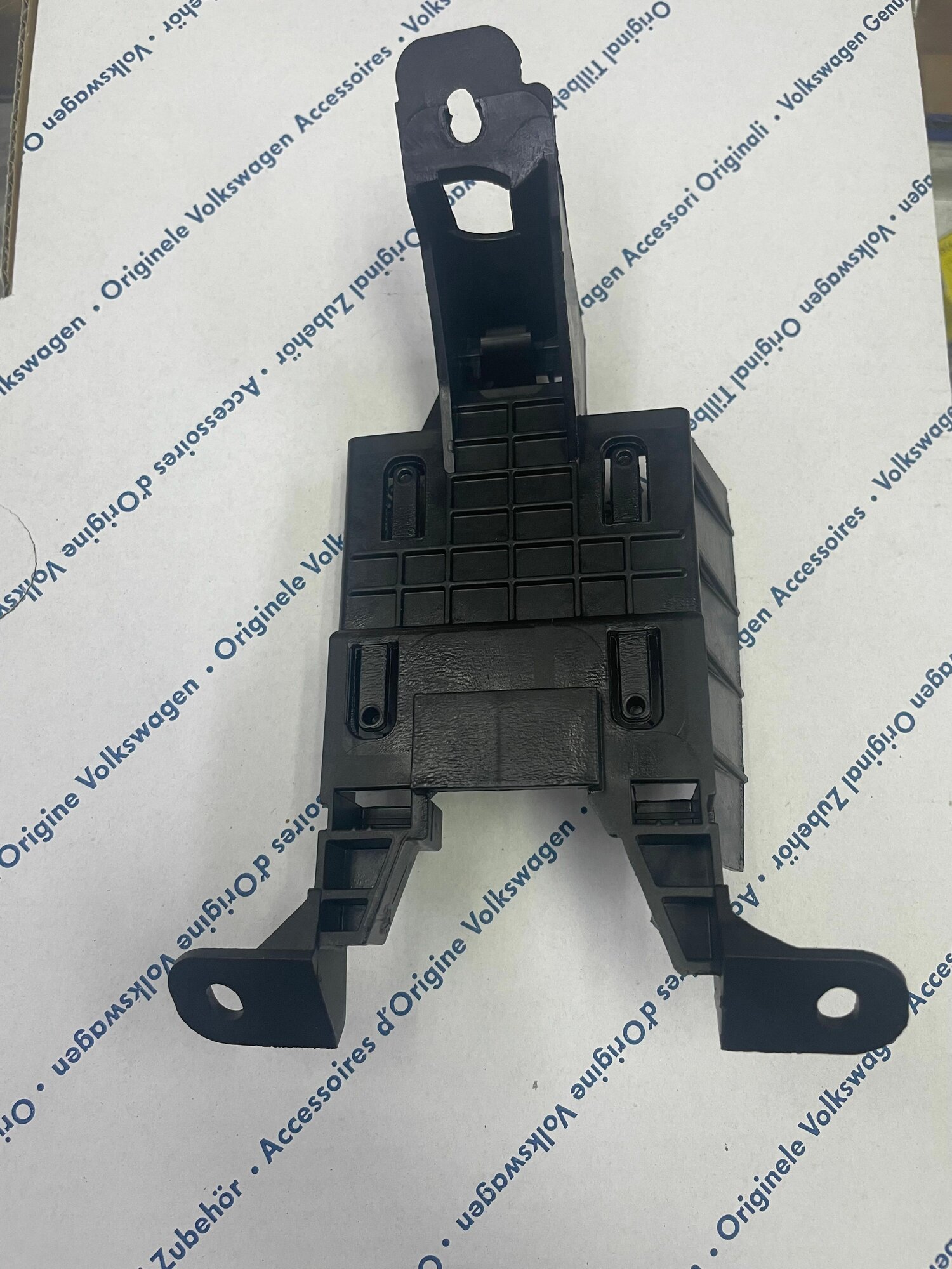 5NA907456A VAG Кронштейн для VW TIGUAN (2016>)