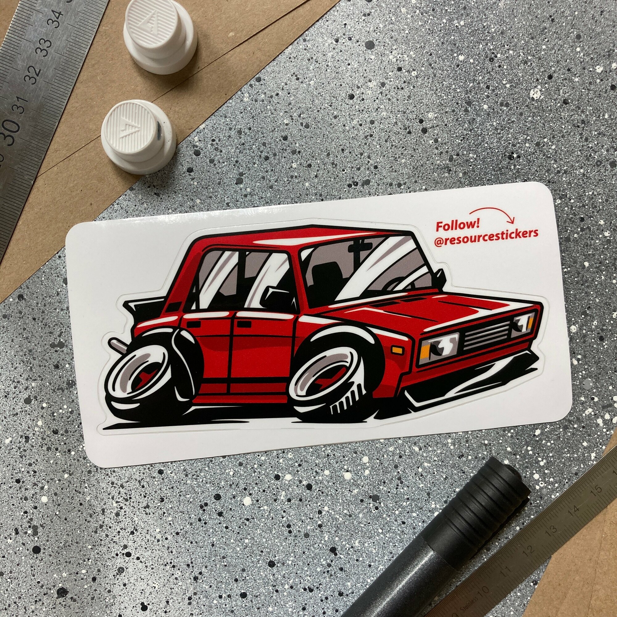 Виниловая наклейка Жигули 2105 красная, дрифт 15х7см