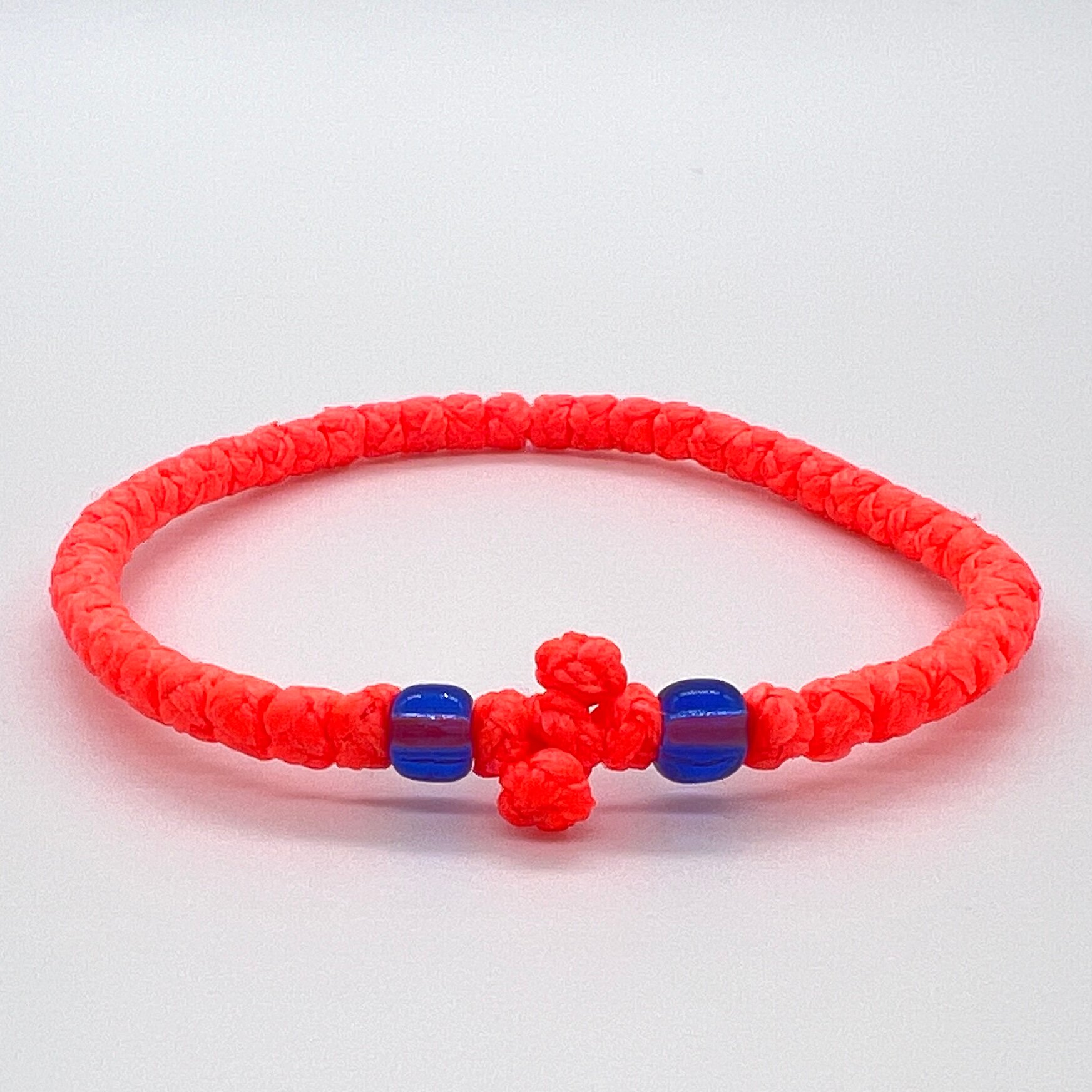 Плетеный браслет