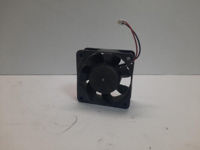 Вентилятор Nidec 60x60x25 D06T-12TH 02 12V 0.1A 2 pin