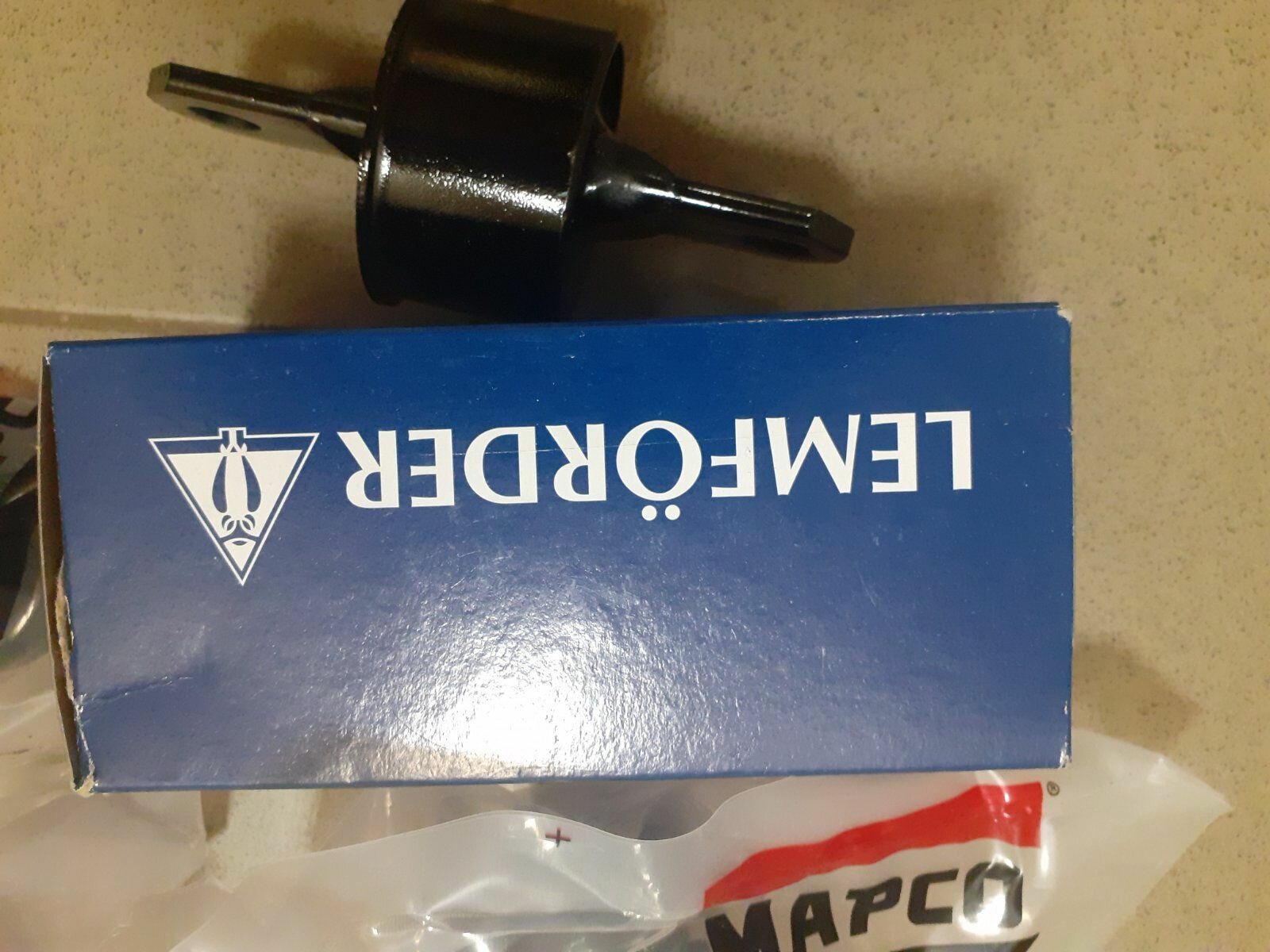 Сайлентблок продольного рычага форд фокус 1 2 3 Ford Focus 1,2,3, Mazda 3 BK Lemforder отличное качество