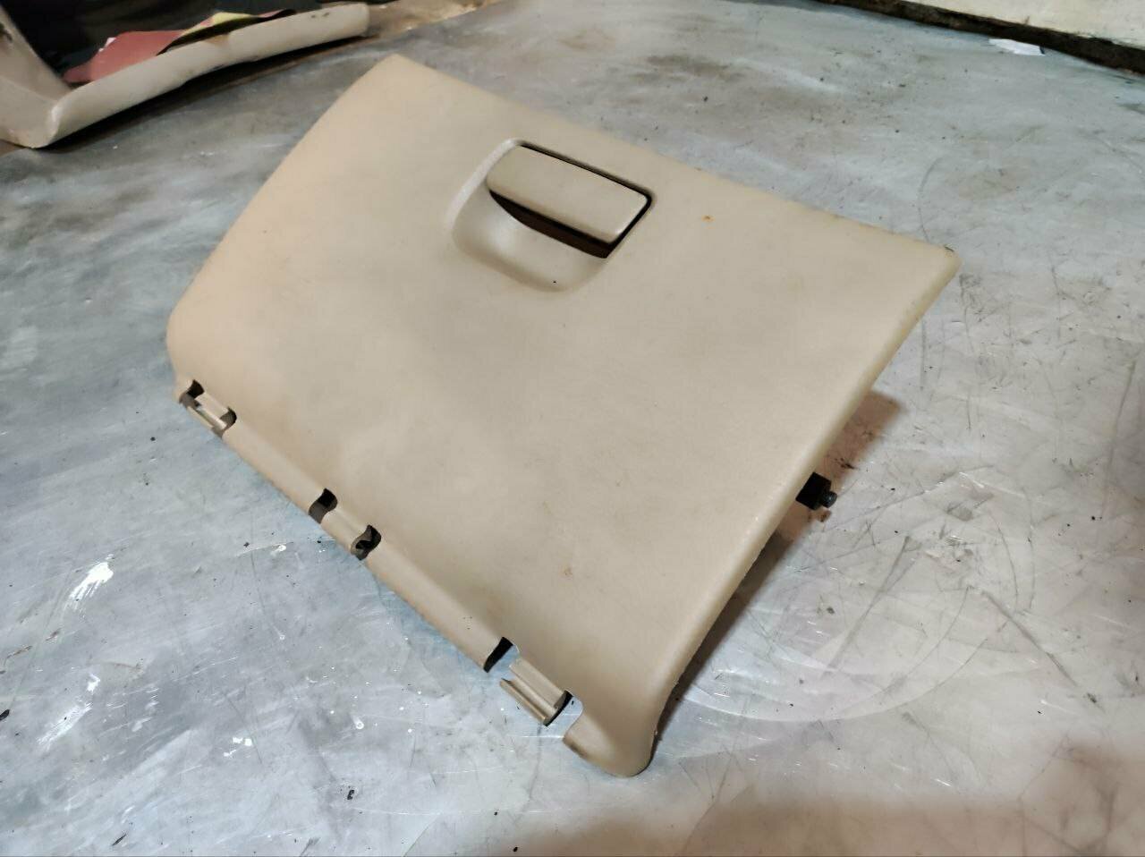 Бардачок Chrysler Voyager 4 2003