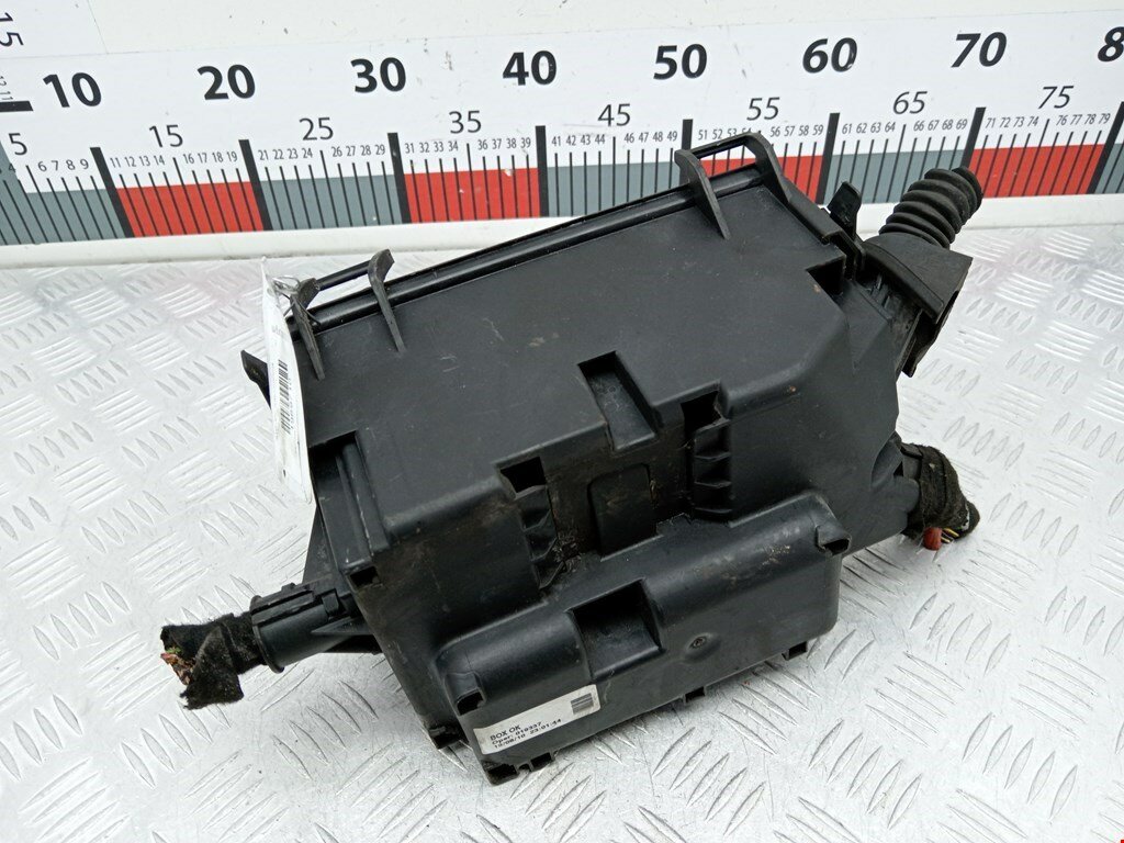 Блок предохранителей Opel Corsa D 13246937 арт. 1969710