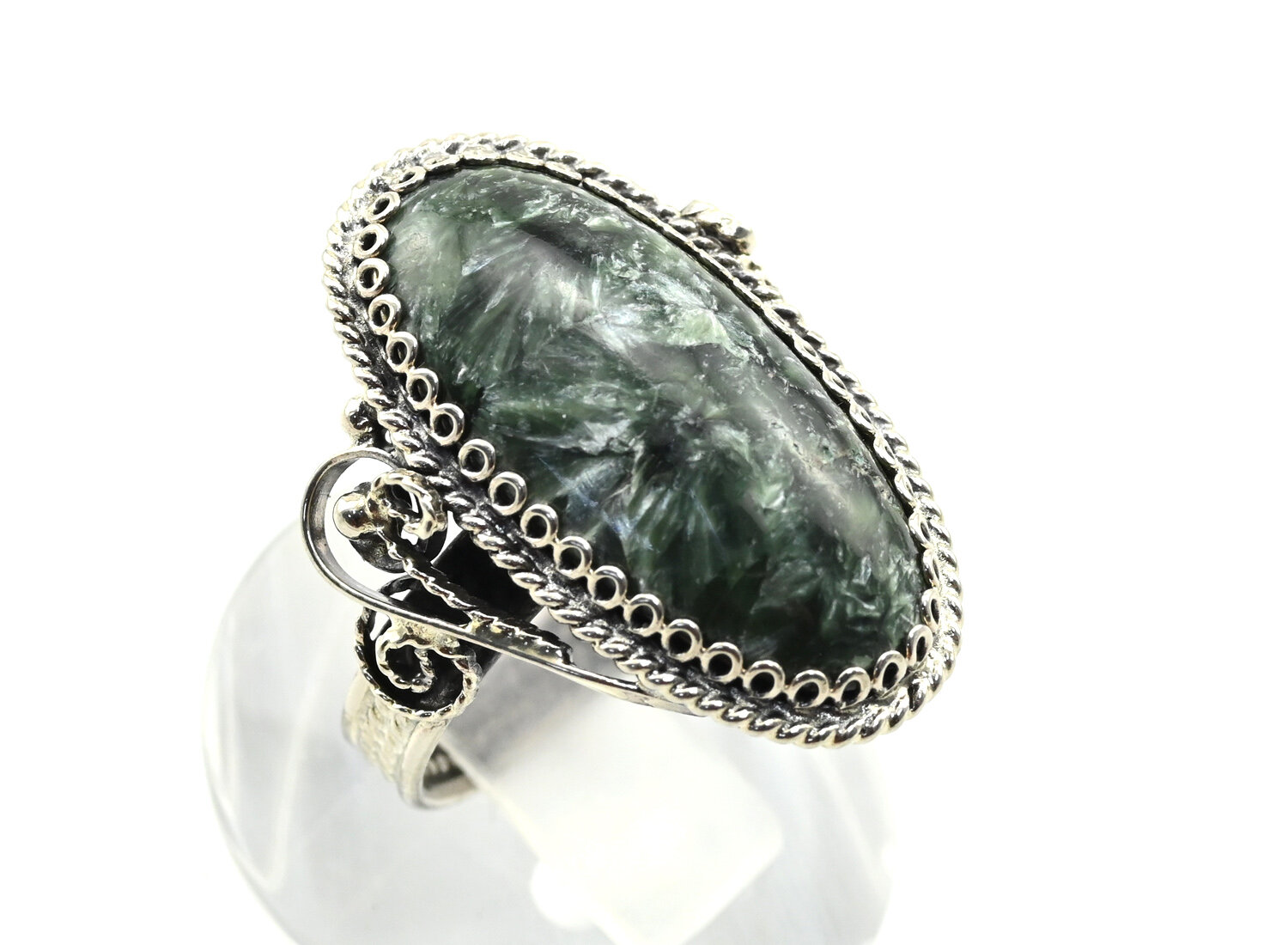 Кольцо, серафинит