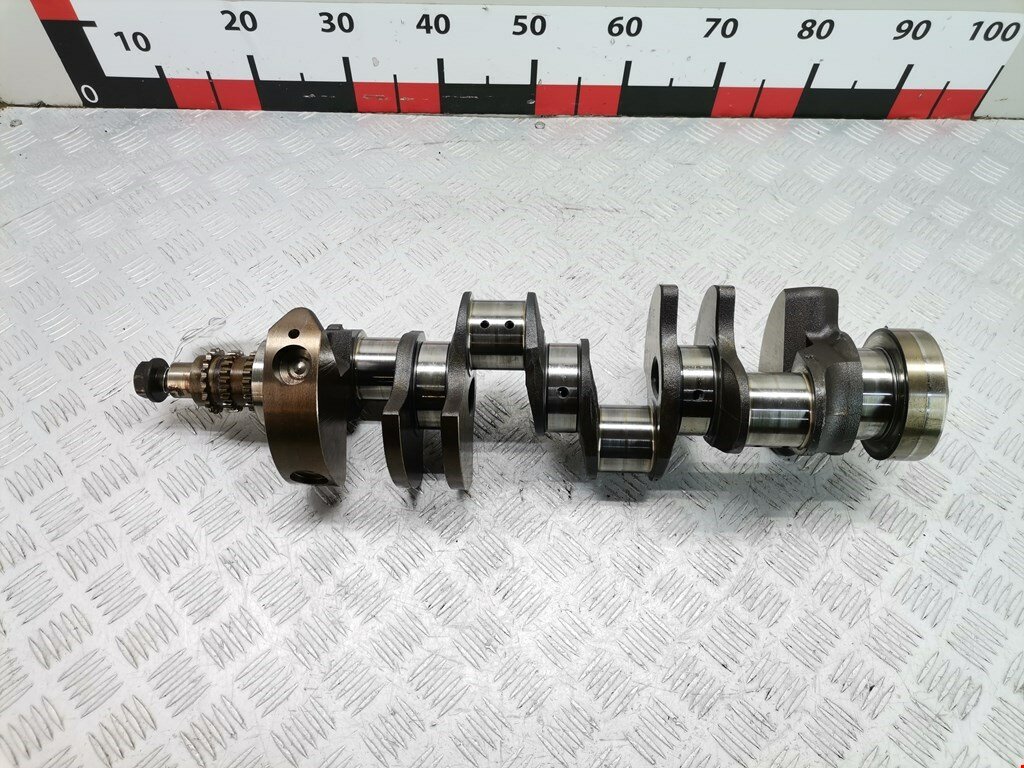 Коленвал (вал коленчатый) BMW 6-Series (E63/E64) 11217504388 арт. 1586669