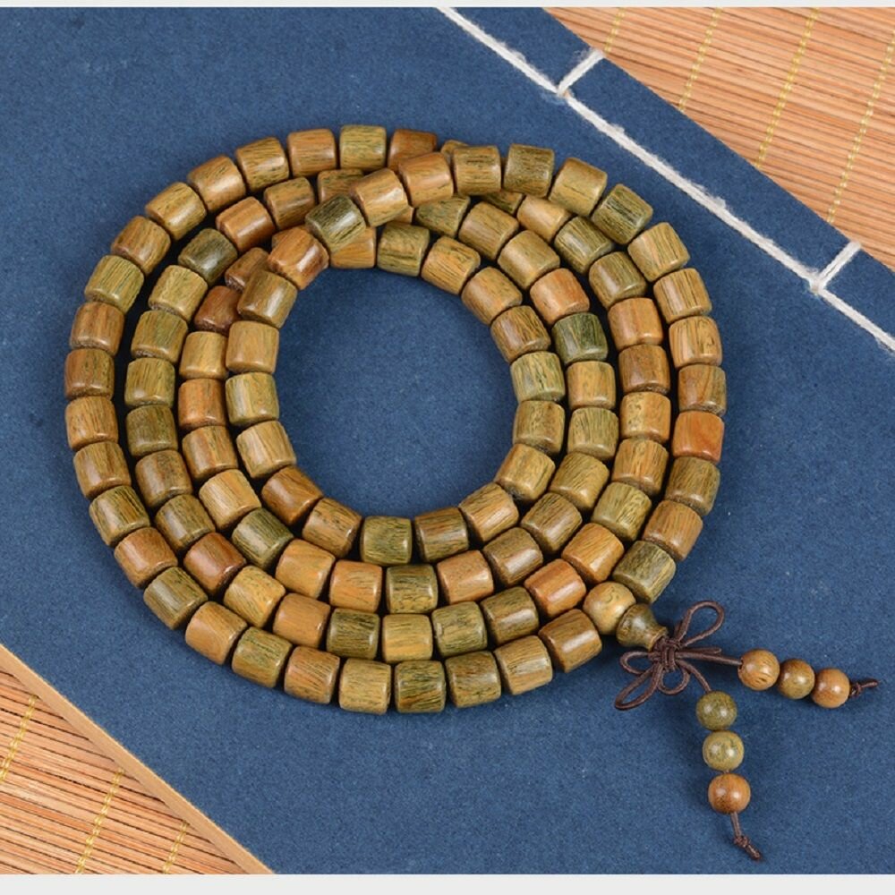 Буддийские Четки 108 бусин, Зеленый сандал (8*8 мм)