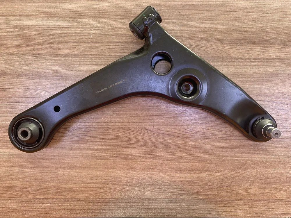 Рычаг подвески передней правый (производитель Япония) Chery Fora Hafei Princip Simbo Чери Фора Хафей Принцип Симбо