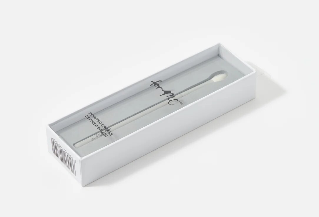 Кисть для век FOR ME "Pointed Crease Definer Brush", факелообразная, 1шт