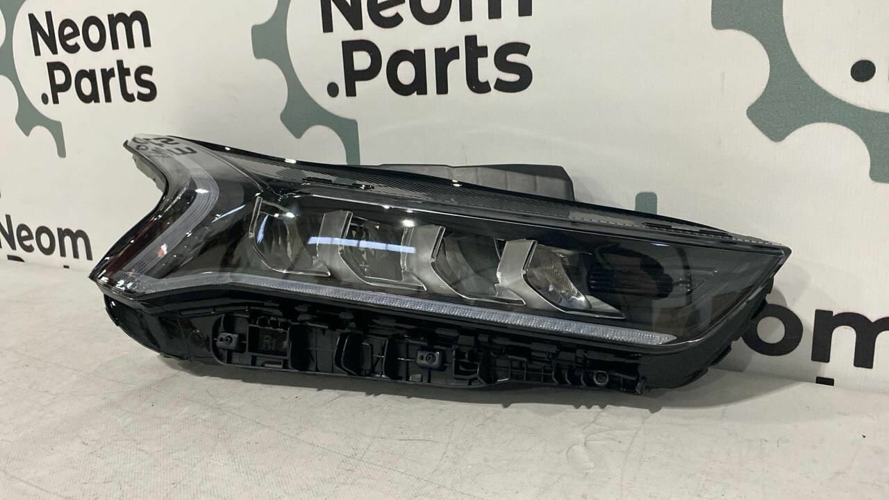 Фара правая Kia K5 20-н. в