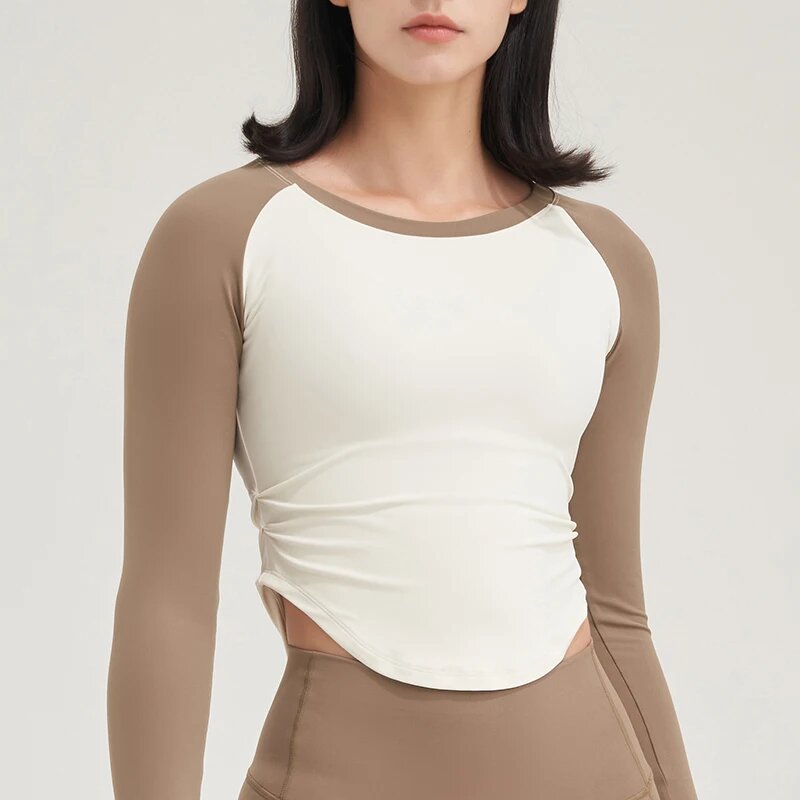 Костюм спортивный