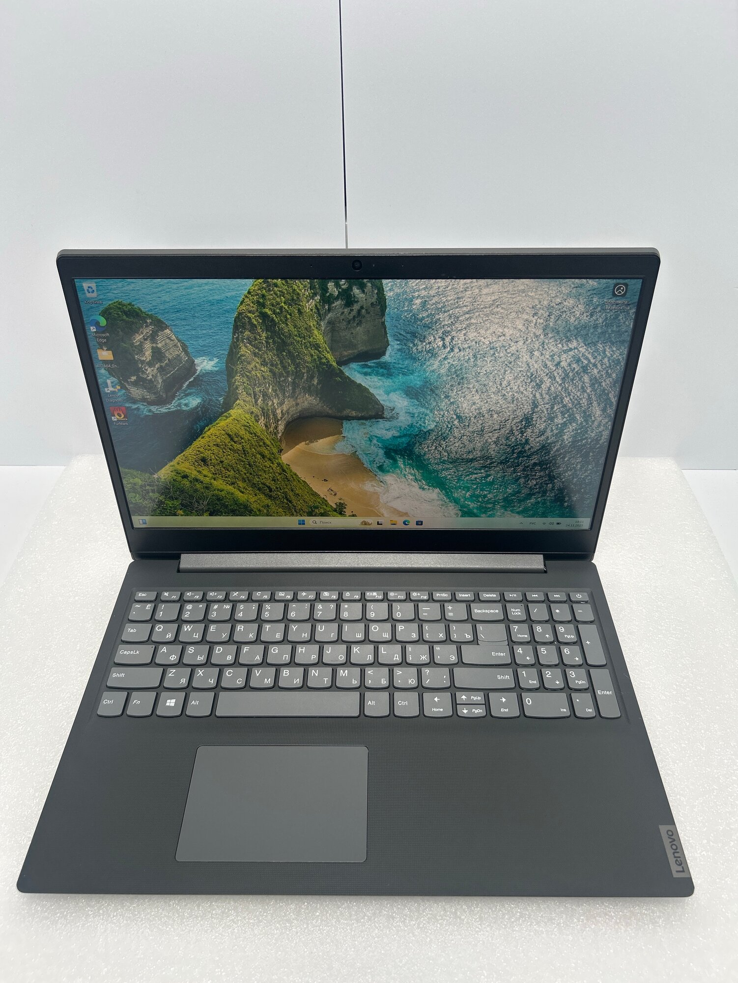 Ноутбук Lenovo V15-ADA (82C7009URU) 15.6"/AMD Athlon Gold 3150U/RAM 4G/SSD 256G/AMD Radeon Graphics/1920*1080/TN/DOS/Подсветка кл-ры: нет/Черный. Состояние: B1