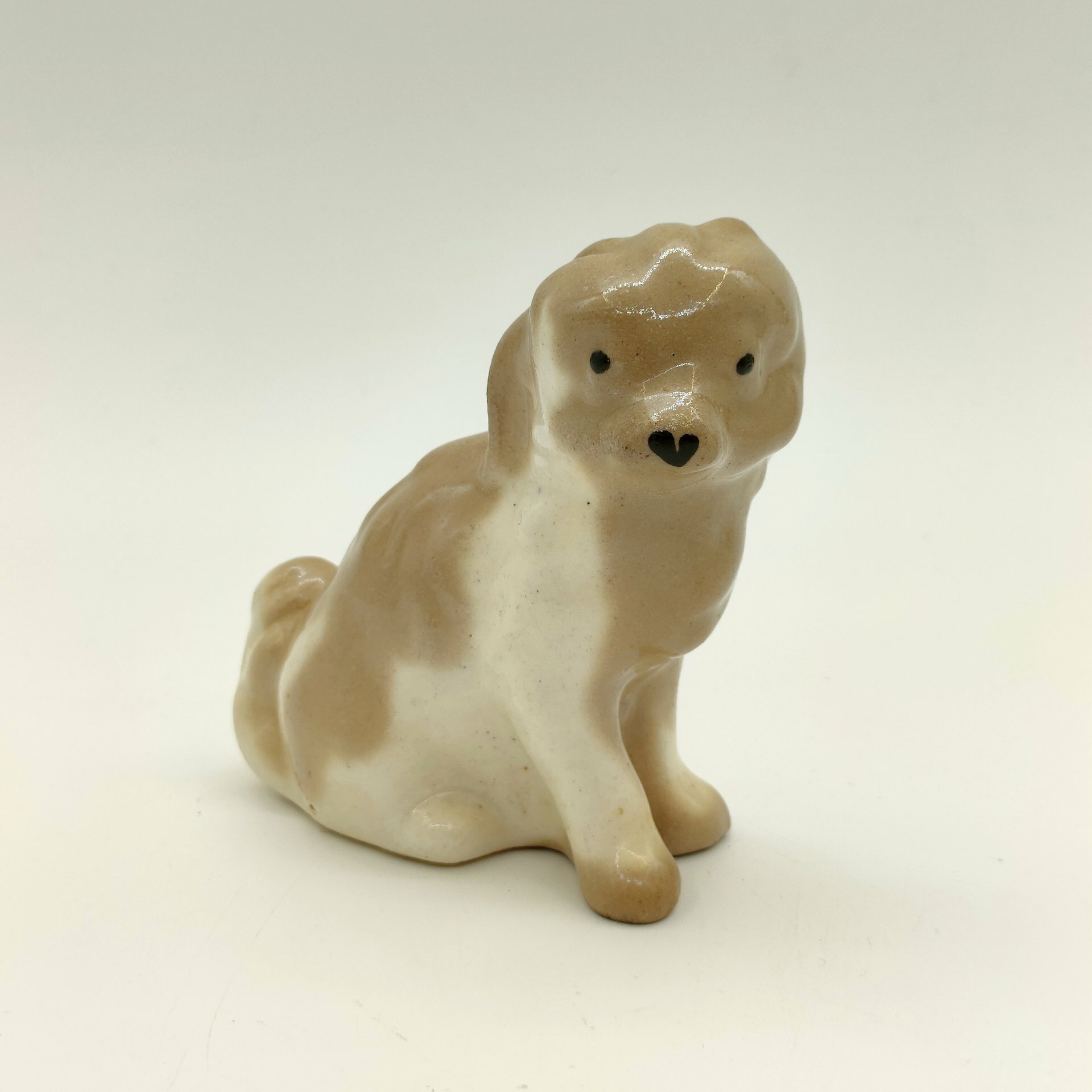 Статуэтка "Собака", фаянс, аэрография, роспись, СССР, 1960-1980 гг.