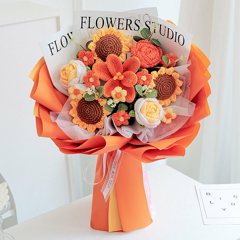 Большой вязаный букет роз, подарок ручной работы для одноклассников, на Новый год, День святого Валентина, день рождения, для подруги, для старших, Международный женский день или День богини.